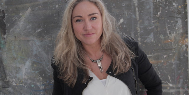 Sally Dominguez - Teleportec